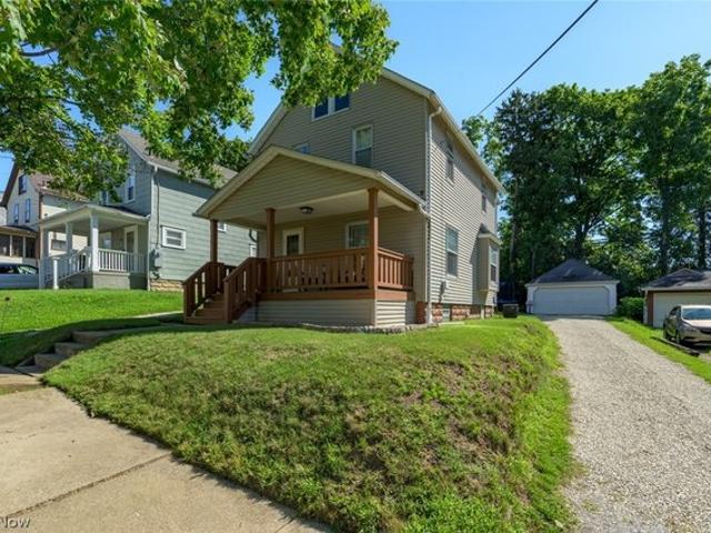 185 24th St NW, Barberton, OH 44203