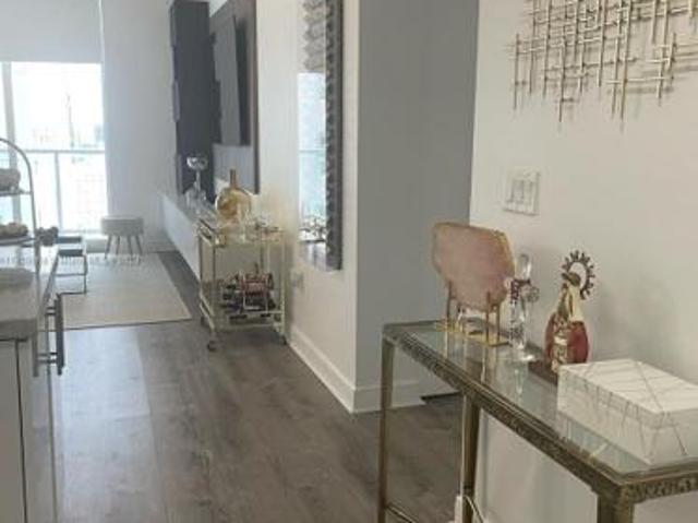185 7th St SW #2014, Miami, FL 33130