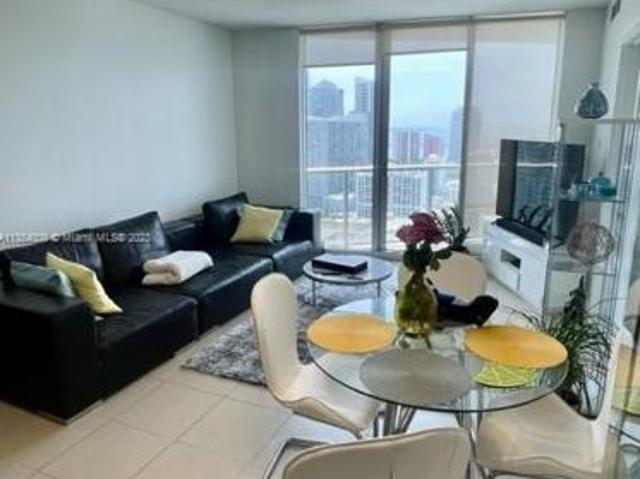 185 7th St SW #3702, Miami, FL 33130