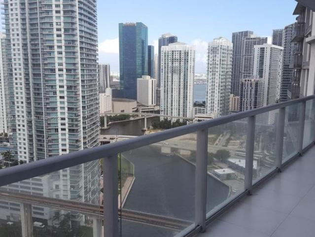 185 7th St SW #3009, Miami, FL 33130