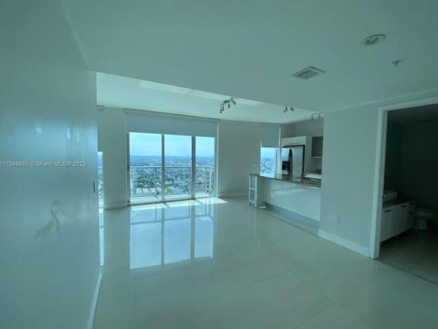 185 7th St SW #4200, Miami, FL 33130