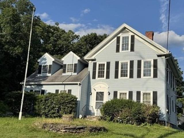 185 College St, Worcester, MA 01610