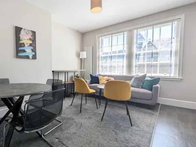 185 Canongate, City of Edinburgh, EH8 8DD, United Kingdom | 3 bed apartment for rent #124155370 | Rentberry