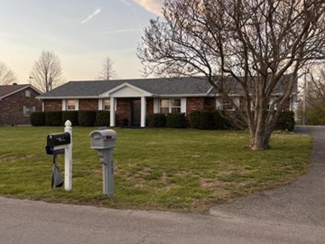185 Cummins Ferry Rd, Salvisa, KY 40372