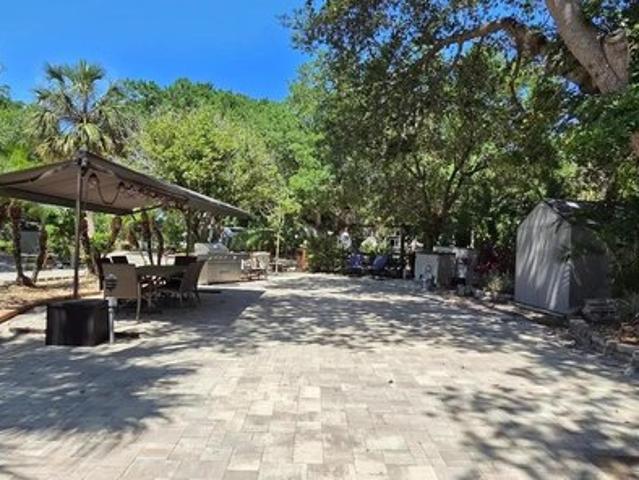 185 Appaloosa Trl, River Ranch, FL 33867