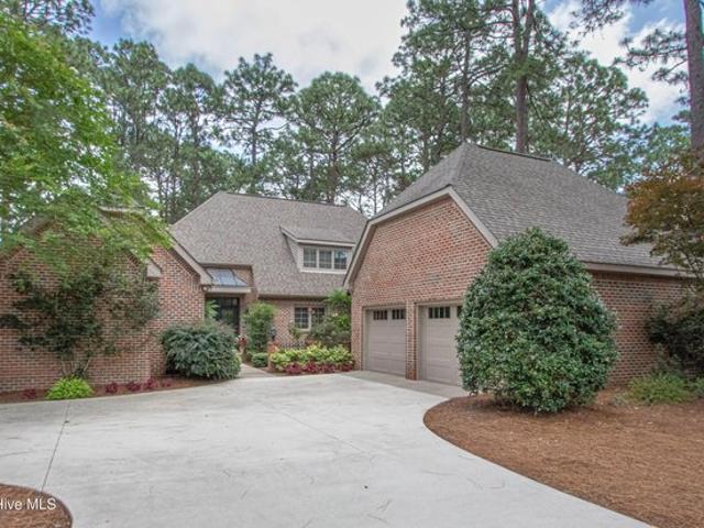 185 Baltusrol Ln, Pinehurst, NC 28374