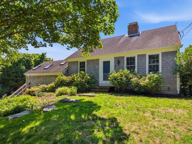 185 Beach Road