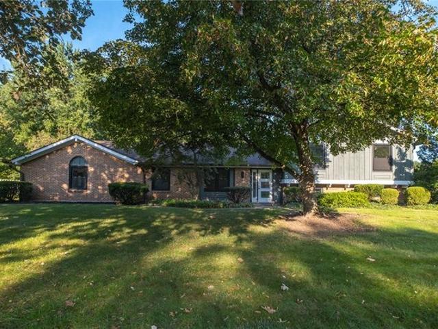 185 Bramblebush Trl, Beavercreek, OH 45440