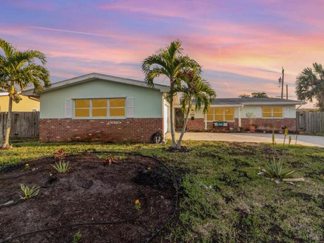 185 Desoto Pkwy, Satellite Beach, FL 32937