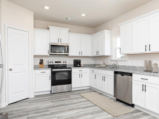 185 Egret Court
