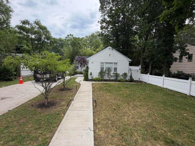 185 Elmwood Road