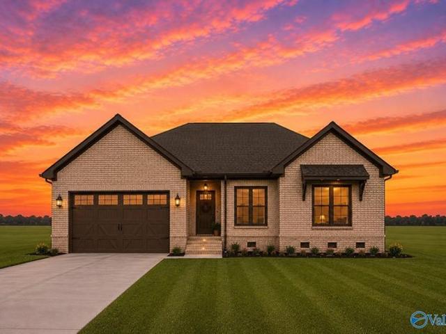 185 Krimson Cir, Albertville, AL 35951