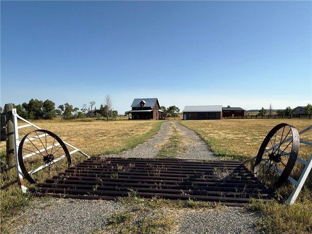 185 Howie Rd, Big Timber, MT 59011