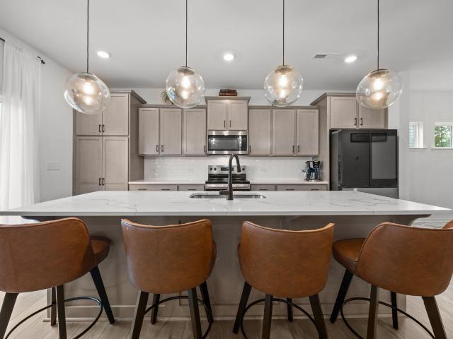 185 Horseshoe Place