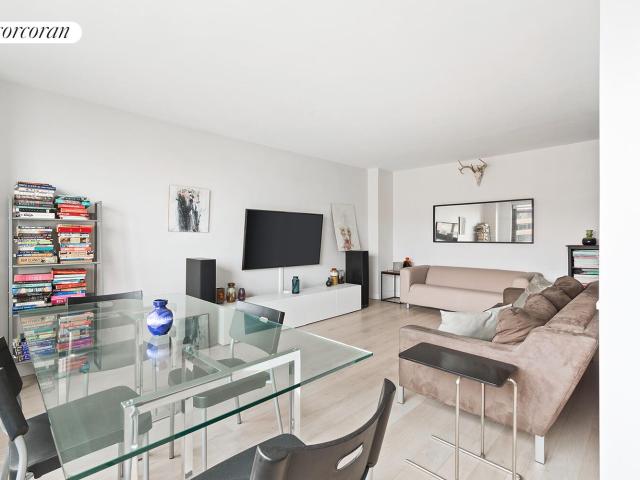 185 HALL Street 1501