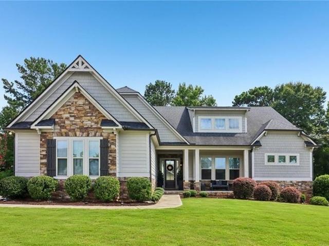 185 Oakleigh Manor Dr, Fayetteville, GA 30215