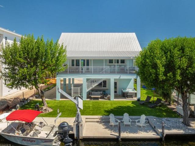 185 Ojibway Ave, Plantation Key, FL 33070