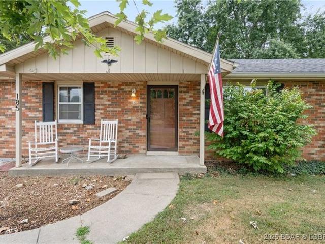 185 Margaret St, Holts Summit, MO 65043