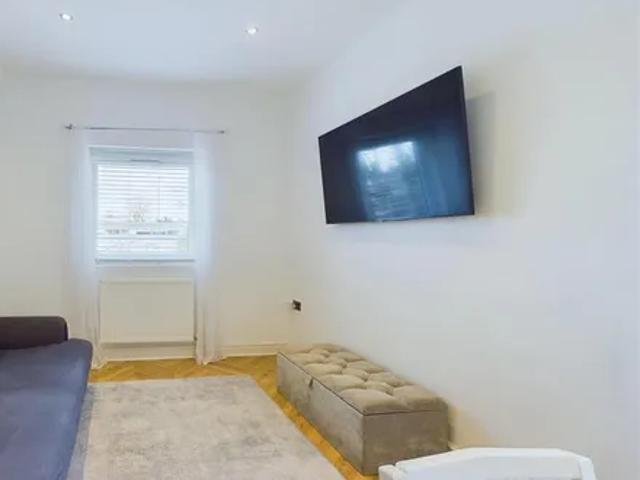 185 Norman Road, London, E11 4RZ, United Kingdom | 2 bed apartment for rent #137999319 | Rentberry