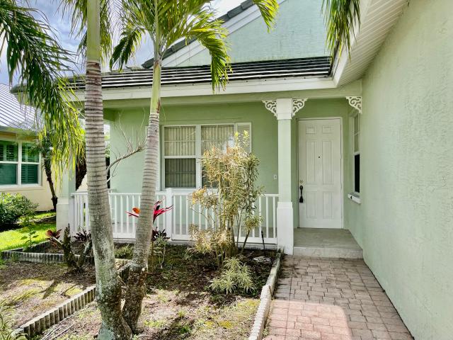 185 NW Willow Grove Ave, Port St. Lucie, FL 34986 | MLS #B26004