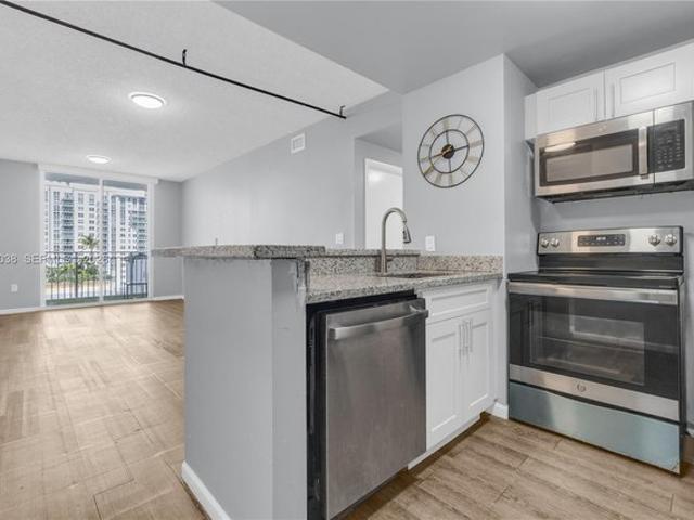 185 SE 14th Ter Apt 1611, Miami, FL 33131
