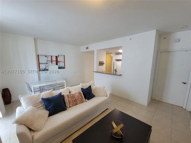 185 SE 14th Ter Apt 1101, Miami, FL 33131
