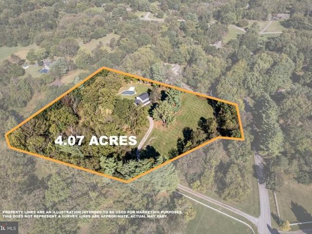 185 Shepherd Ln, Shepherdstown, WV 25443