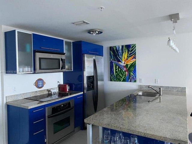185 SW 7th St Apt 3508, Miami, FL 33130