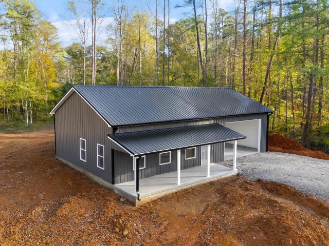 185 Pine Tree Road