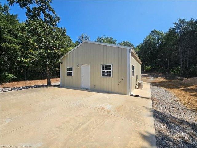 185 Private Road 2037, Altus, AR 72821