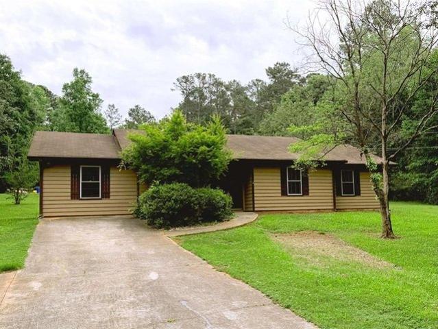 185 Roberts Rd, Covington, GA 30016
