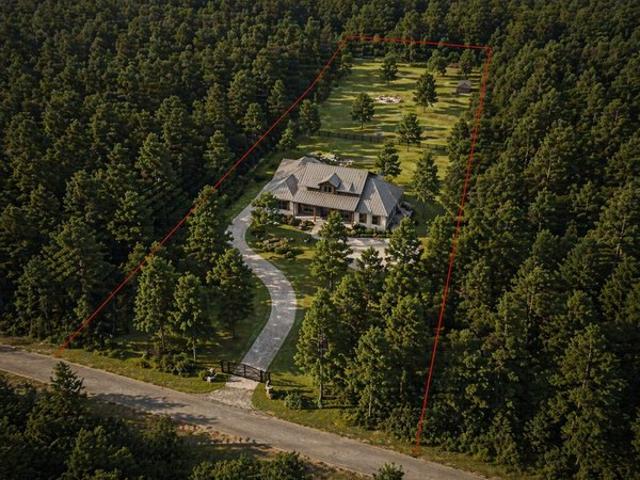 185 Rim Rock Rd, Huntsville, TX 77340