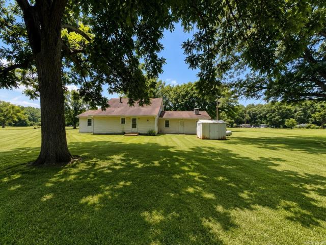 185 W 54 Highway