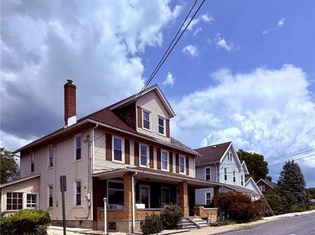 185 W 27th St, Northampton, PA 18067