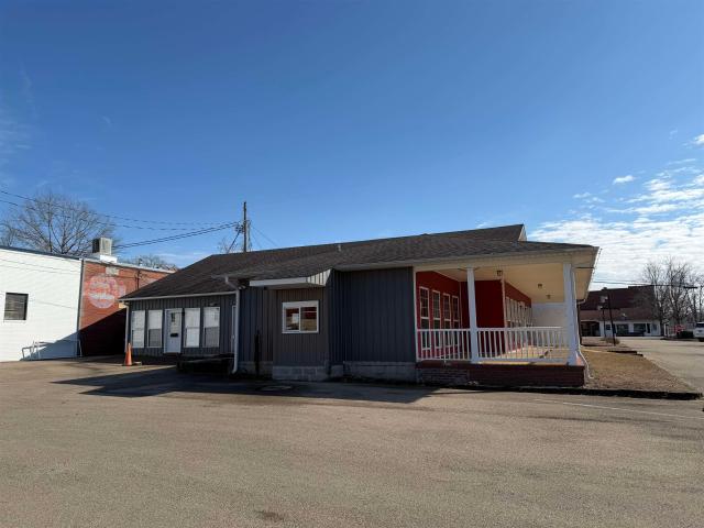 185 w court ave