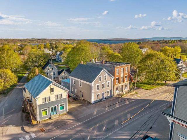 185 W Main St, Stockton Springs, ME 04981