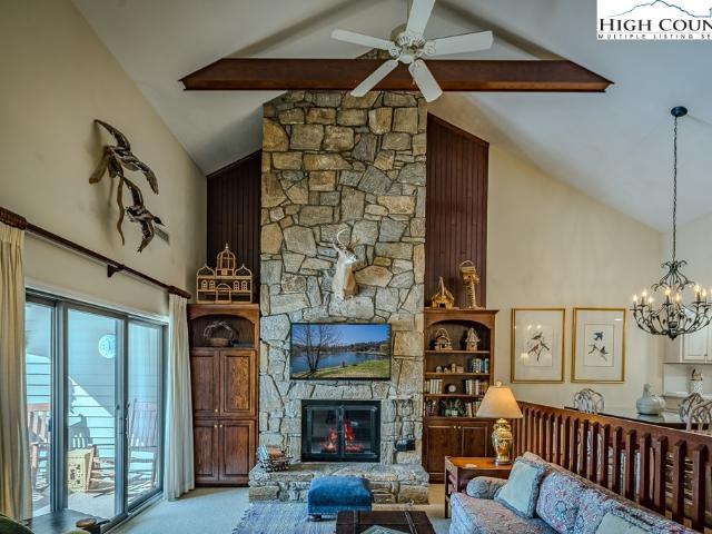 185 Waterside Drive 20%share of Walnut 5