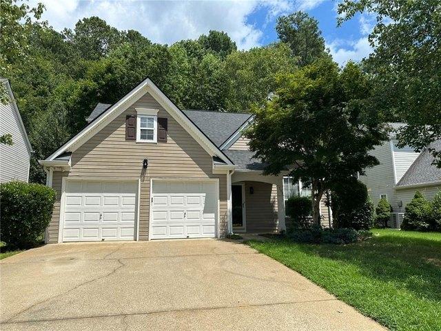 185 Weatherstone Dr, Woodstock, GA 30188