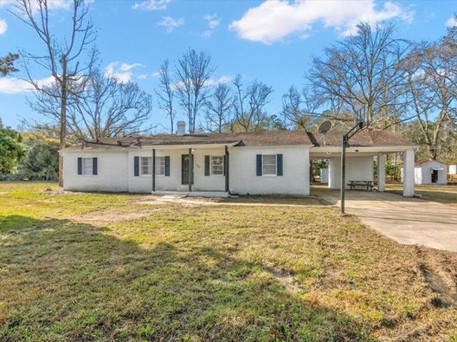 185 Weiss Bluff Dr, Vidor, TX 77662