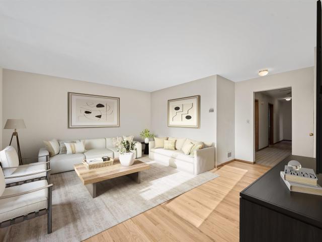 185 West 3Rd St # 2