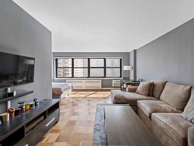 185 West End Avenue, New York, NY