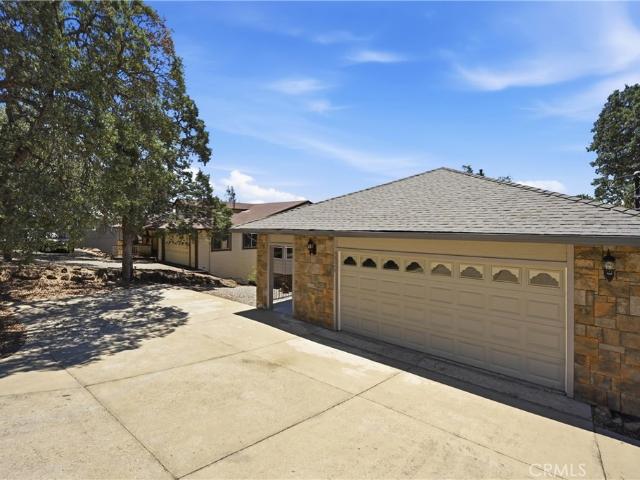 18649 Deer Hill