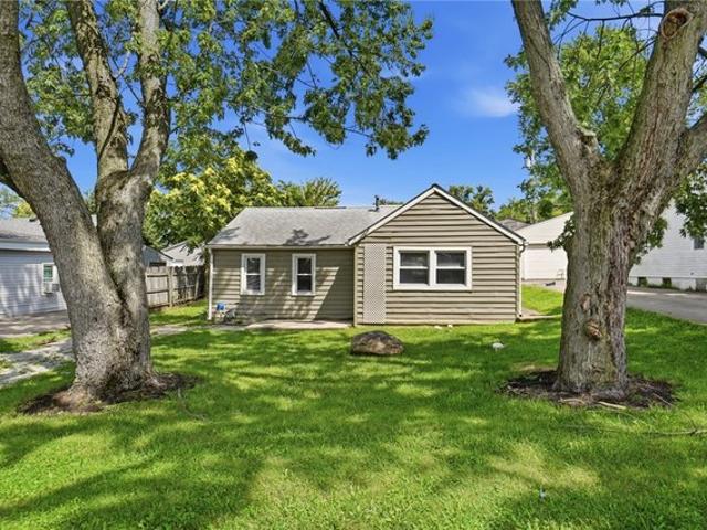 1864 Montgomery Ave, Fairborn, OH 45324