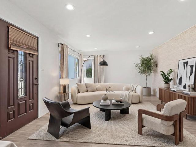 1864 Edsel Drive