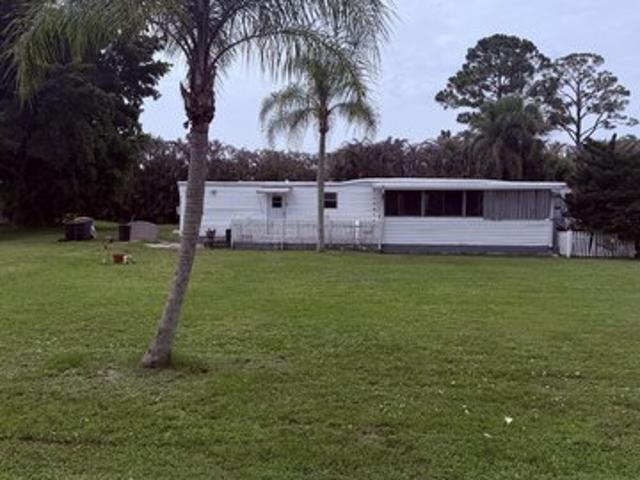 1864 SW College St, Stuart, FL 34997