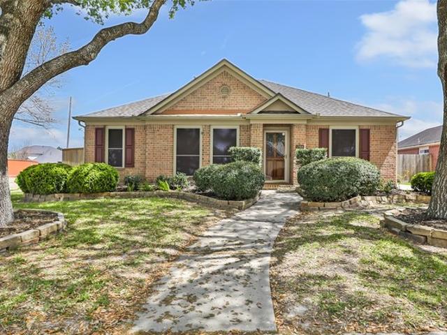 1864 Silent Shore Ct, League City, TX 77573