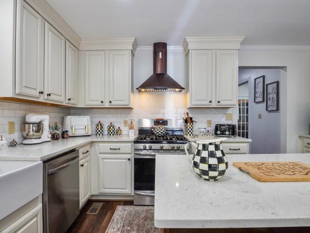 1864 Walnut Street