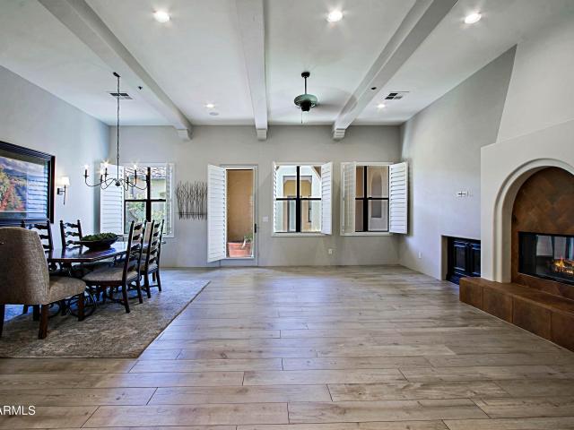 18650 n thompson peak parkway # 1052