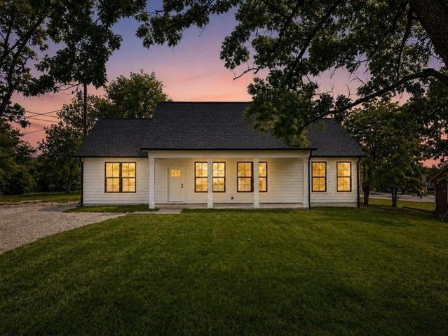 1865 Missouri Ave, Cookeville, TN 38501