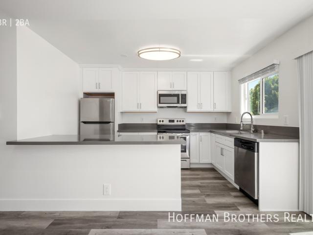 1865 Camden Ave. Los Angeles, CA 90025